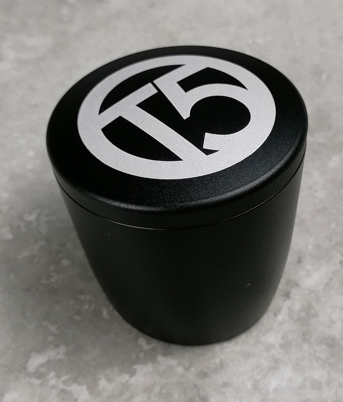 T5 logo (smooth) – Exeude